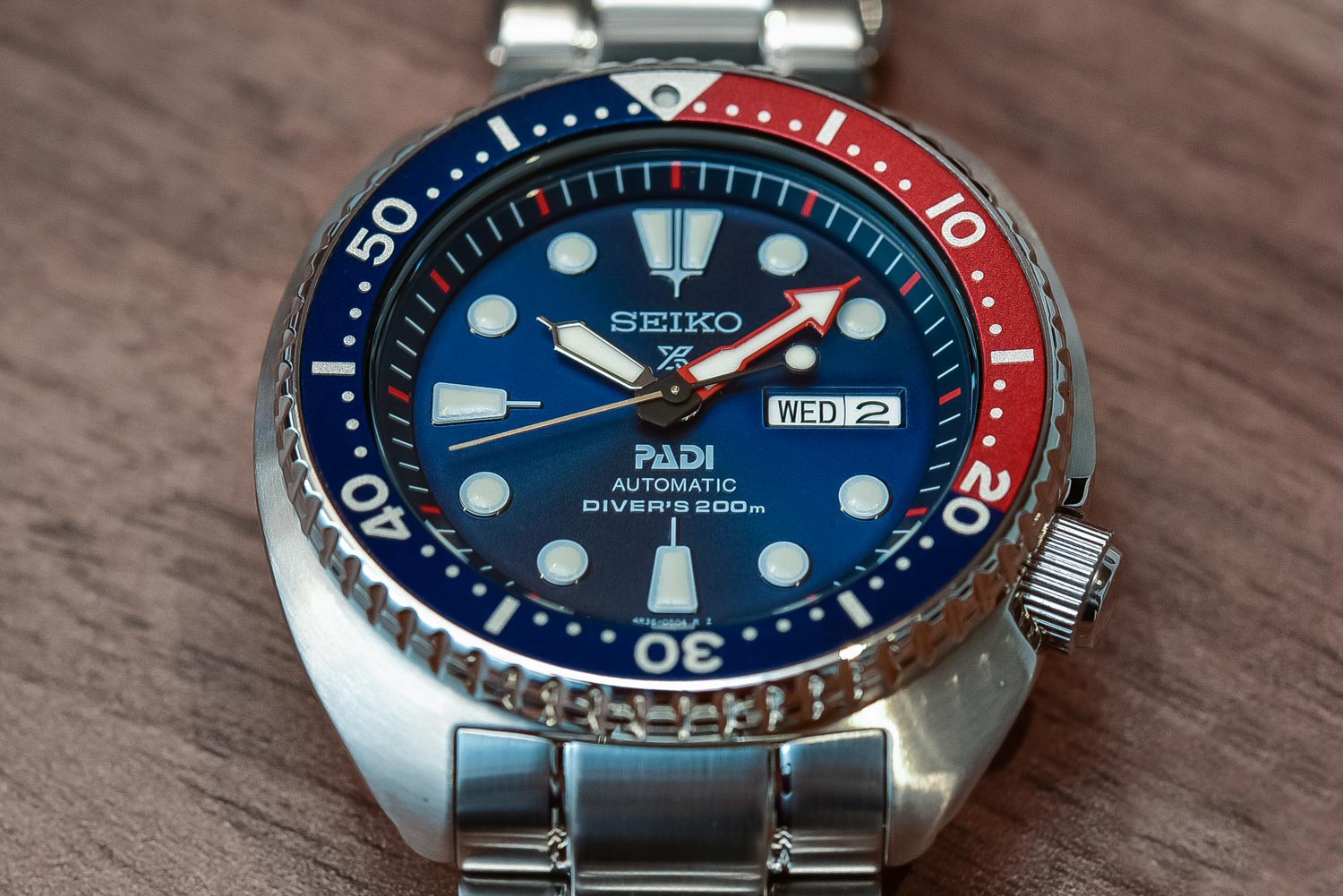 Nas profundezas do oceano qual diver da Seiko mais se destaca? Turtle ...